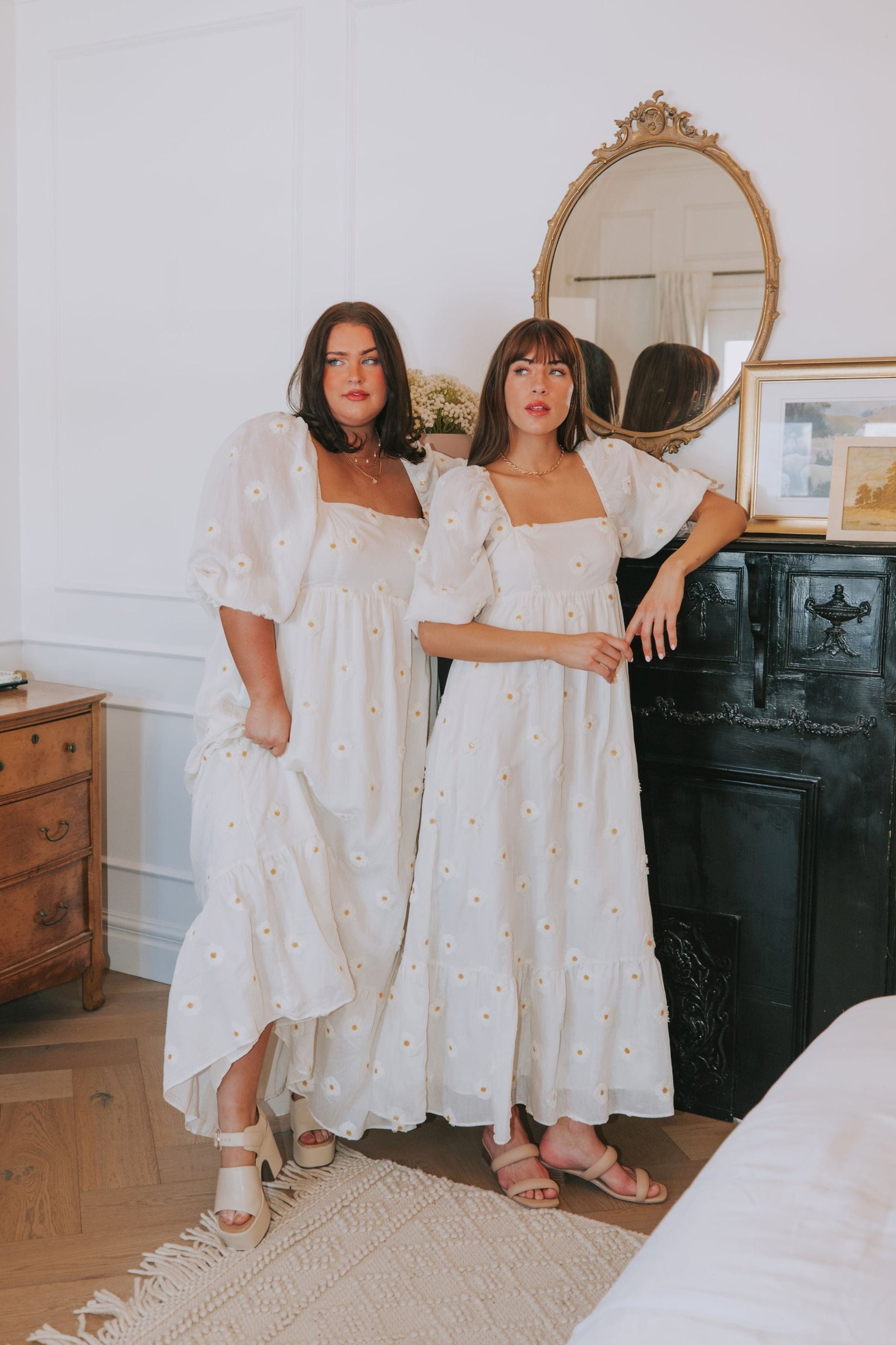 EXCLUSIVE - Summer Glow Dress